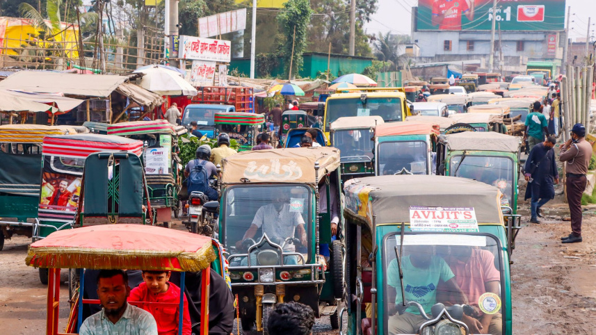 Long traffic jams plague Khulna’s Gallamary amid bridge delays | The ...